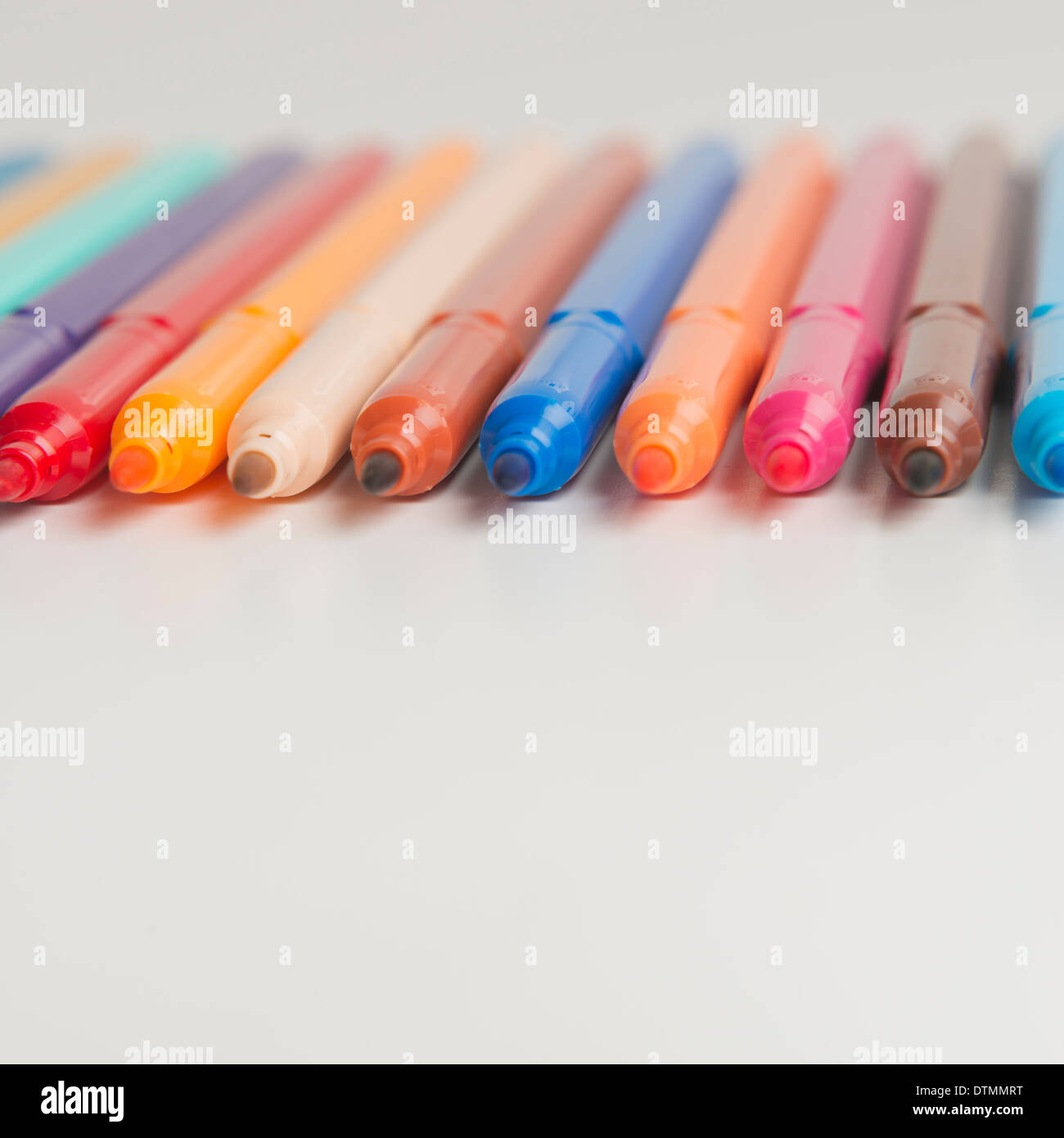 A collection of felt tip pens side by side Stock Photo - Alamy