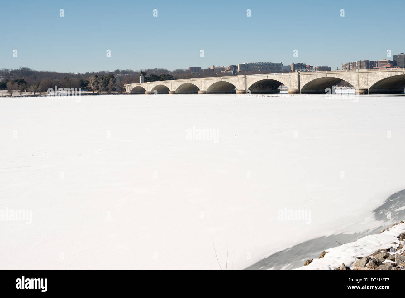 Arlington Memorial Bridge Frozen Potomac River Washington DC ...