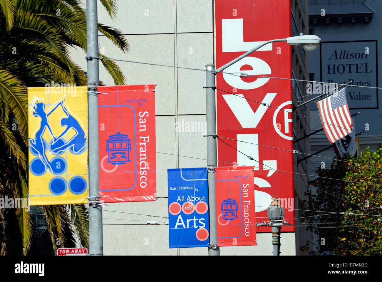 Iconic signs hi-res stock photography and images - Alamy