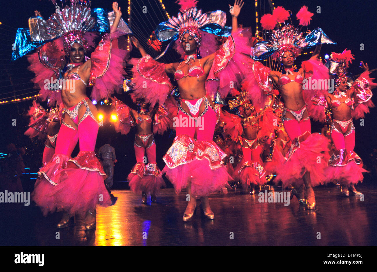 Tropicana vegas dancers hi-res stock photography and images - Alamy