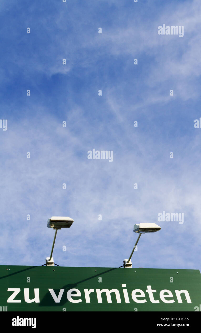 Flache wolke hi-res stock photography and images - Alamy