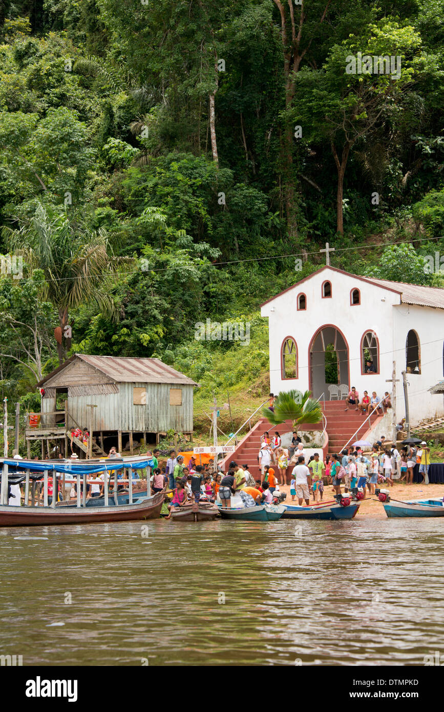 Brazil, Amazon, Valeria River, Boca da Valeria (population about 75 ...
