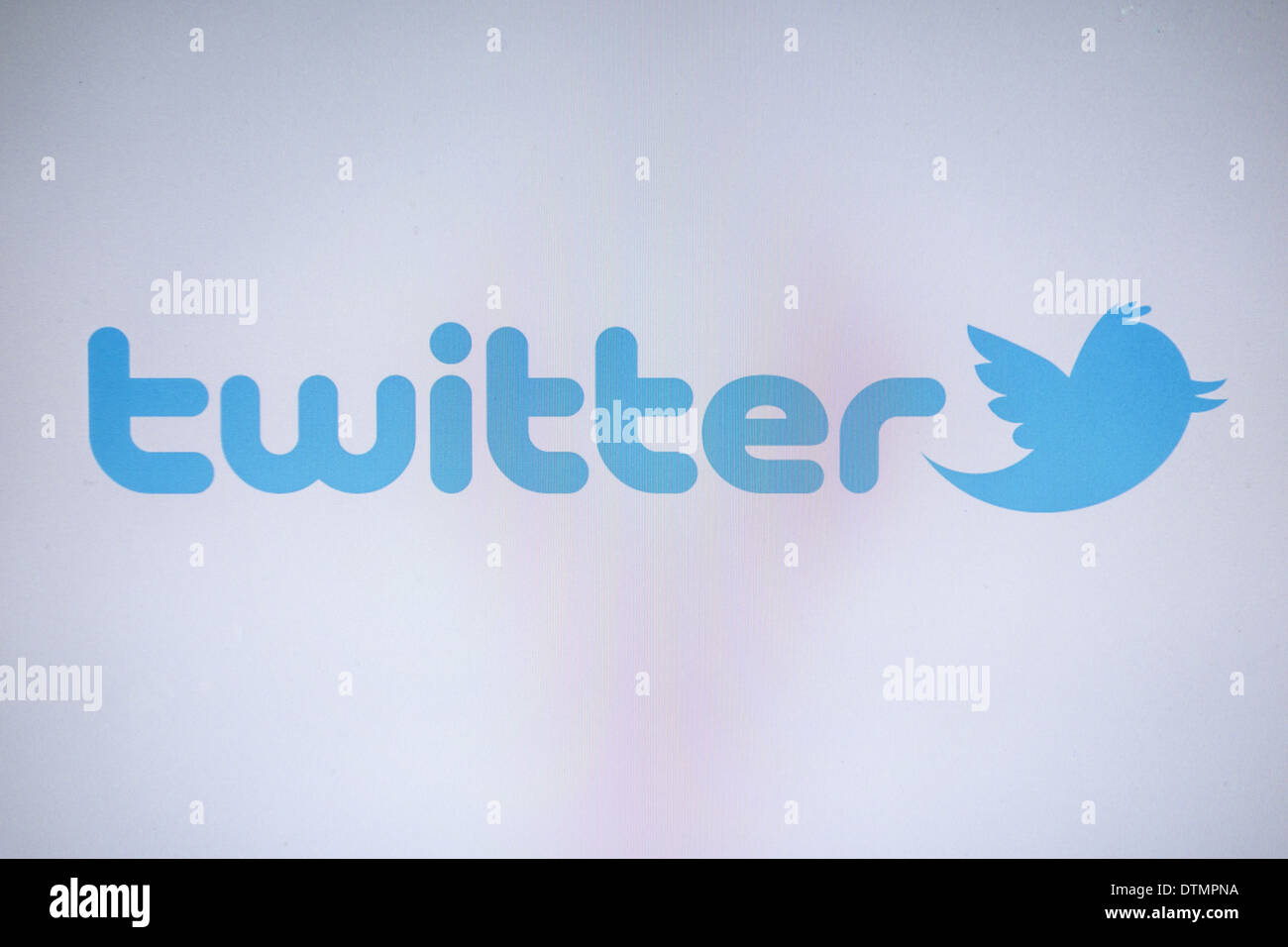 Twitter logo display computer screen hi-res stock photography and ...