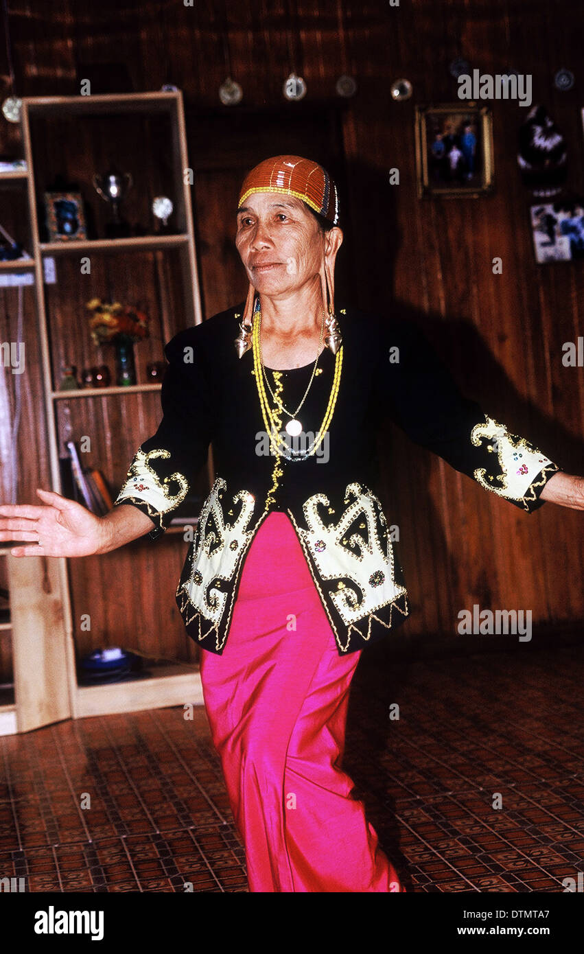 Kelabit tribe malaysia hi-res stock photography and images - Alamy