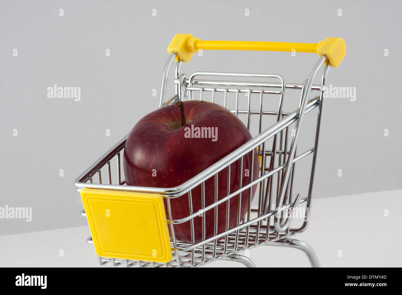 Apple store detail hi-res stock photography and images - Alamy