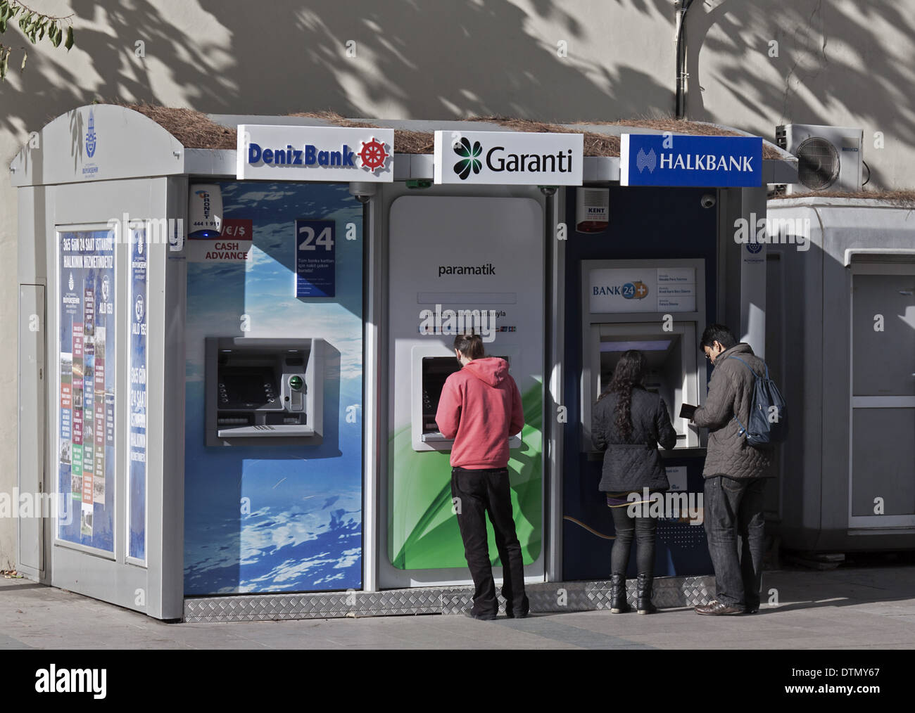 Banklogos hi-res stock photography and images - Alamy