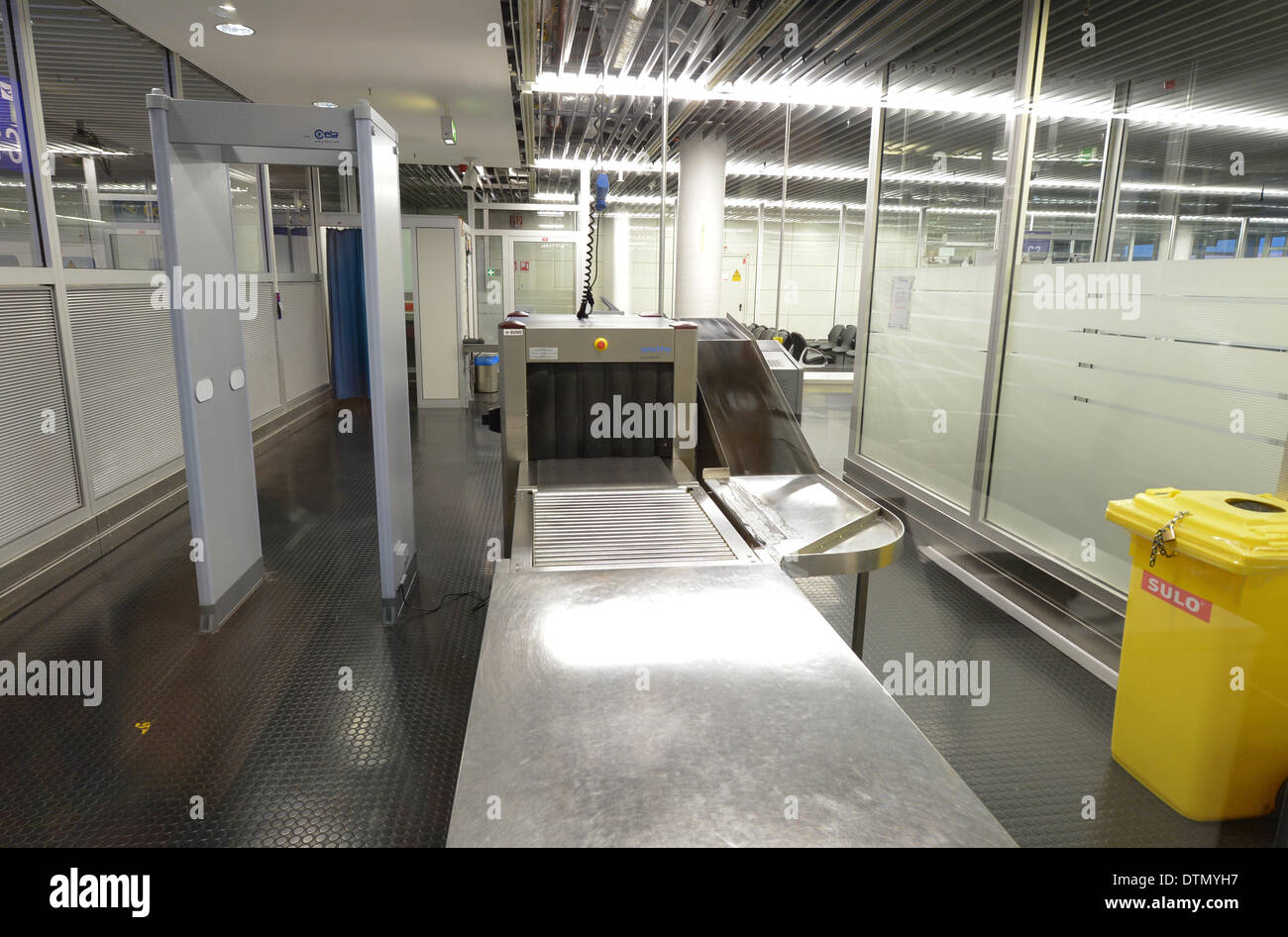 Frankfurt Airport, Germany. 21st Feb, 2014. The security check is ...