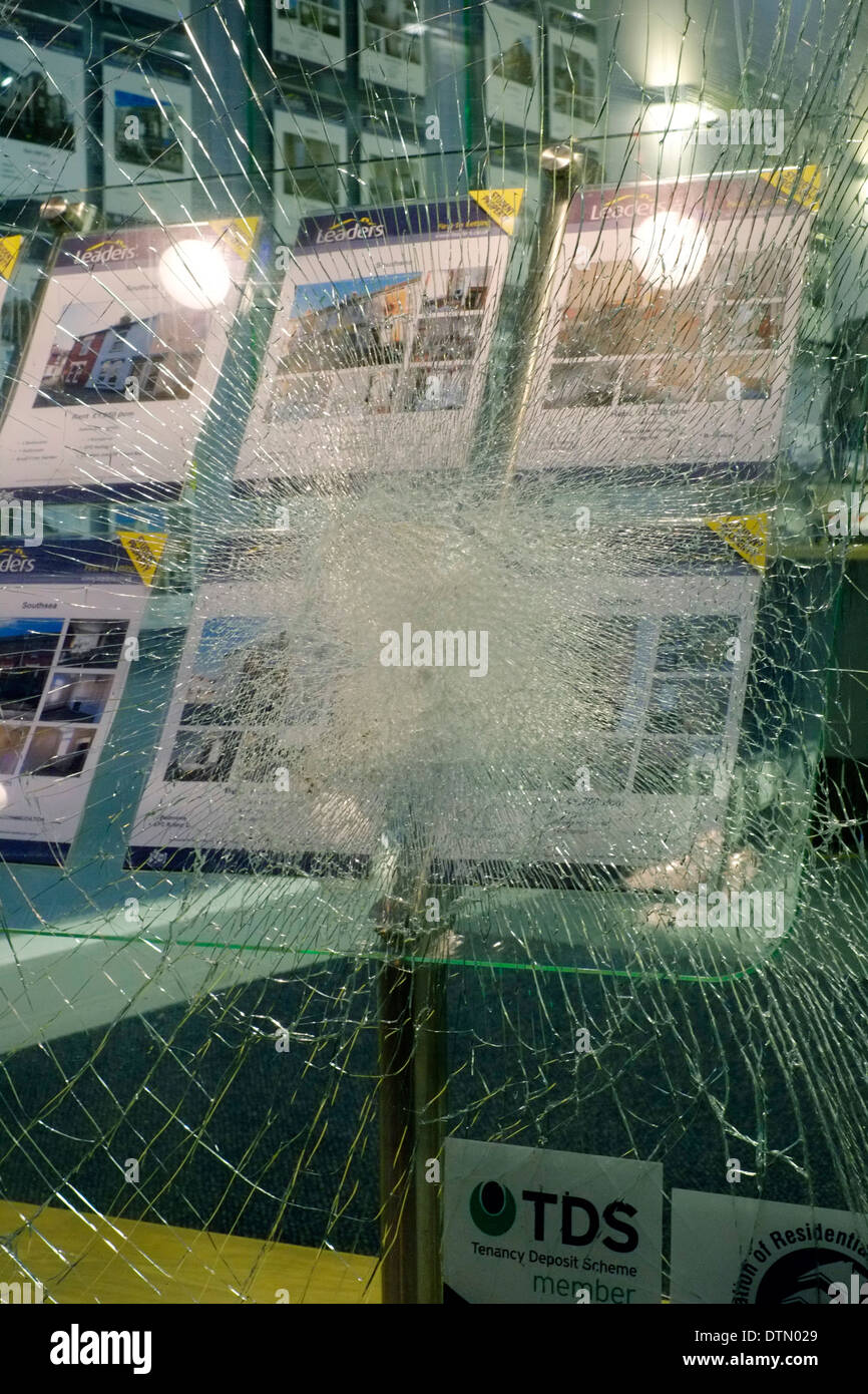 Broken glass shop window hi-res stock photography and images - Alamy