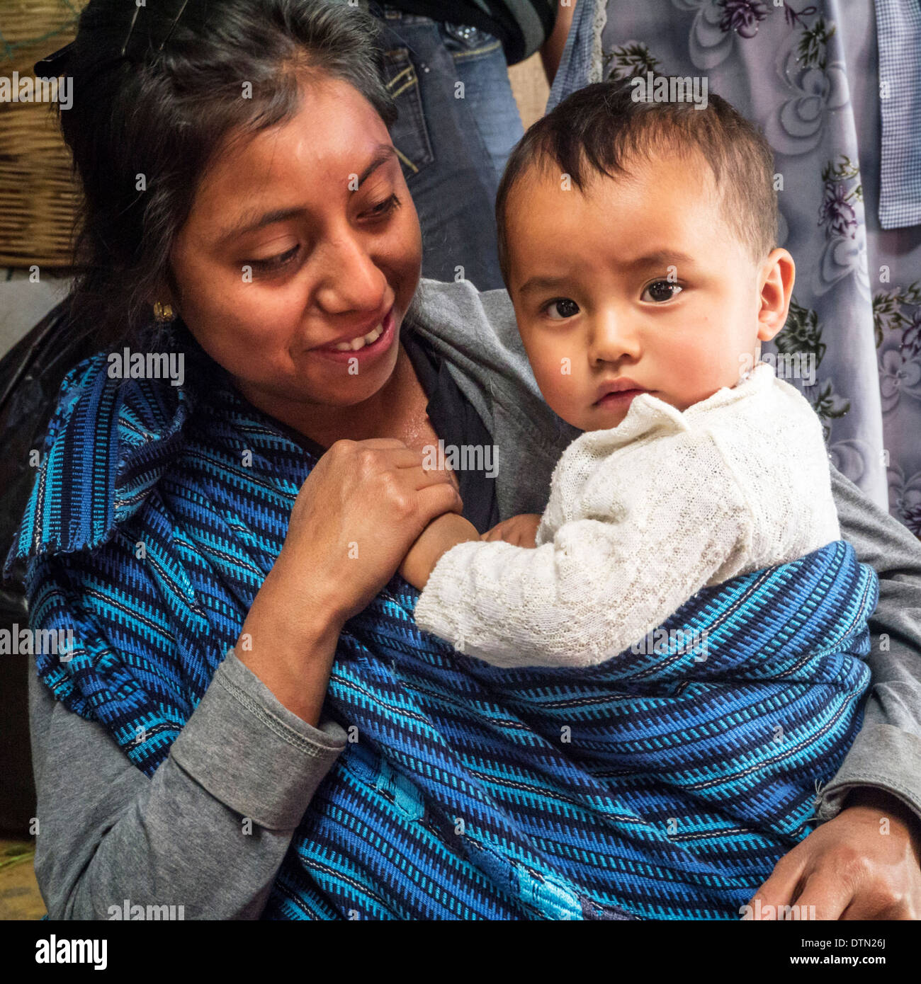 Indigenous girl antigua guatemala hi-res stock photography and images ...