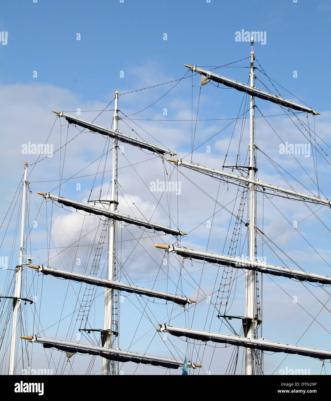 Sail boats masts hi-res stock photography and images - Alamy