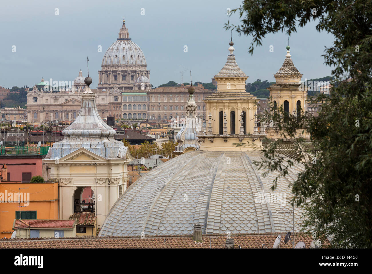 Saint Peter’s square and the roman rooftops. Rome, Italy Stock Photo ...