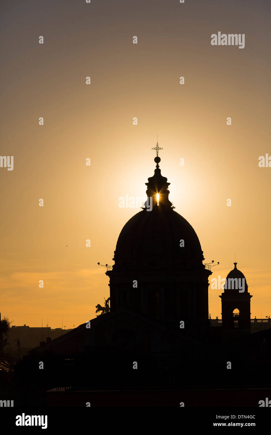 Saint Peter’s square and the roman rooftops. Rome, Italy Stock Photo ...