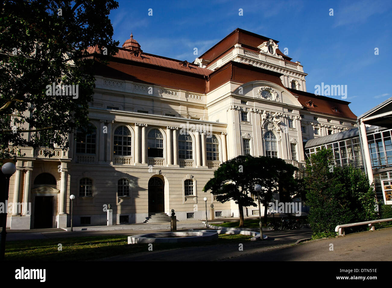The Opera House Graz is built as a neo-baroque style theater, which is ...