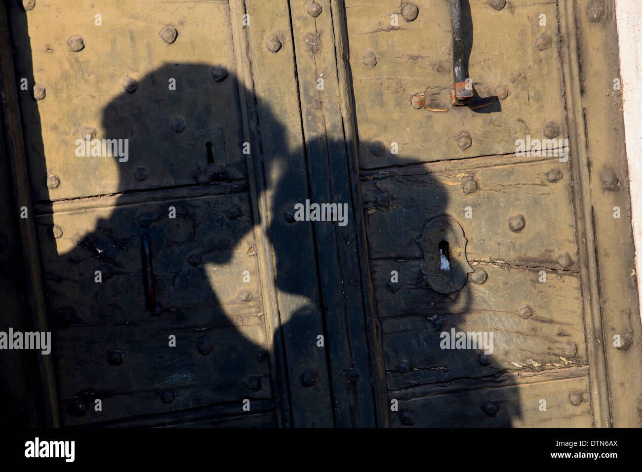 Love shadows hi-res stock photography and images - Alamy