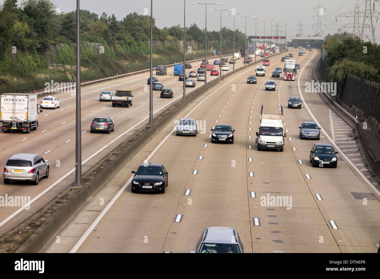 M25 motorway hi-res stock photography and images - Alamy
