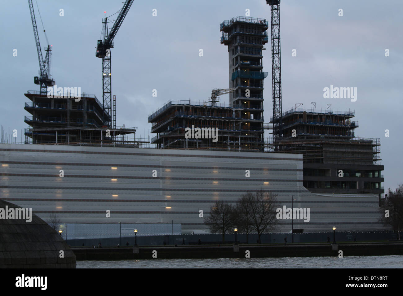No1 Tower bridge construction site Stock Photo - Alamy