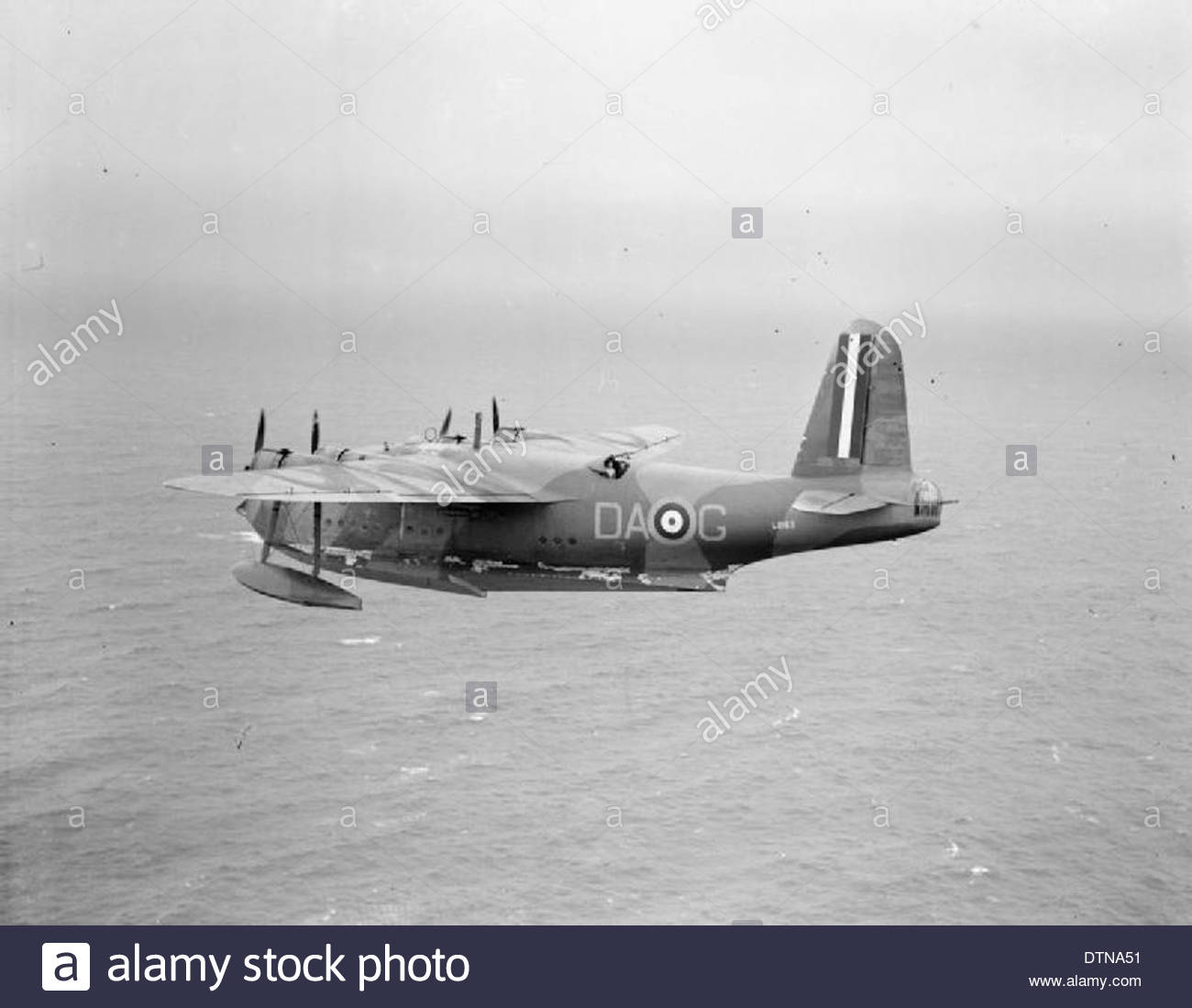 Short Sunderland Black and White Stock Photos & Images - Alamy
