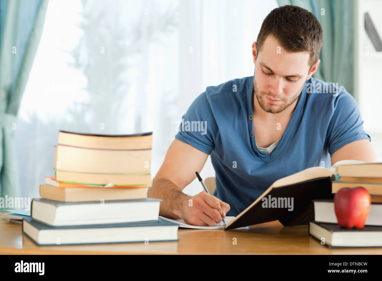 Focused subject hi-res stock photography and images - Alamy