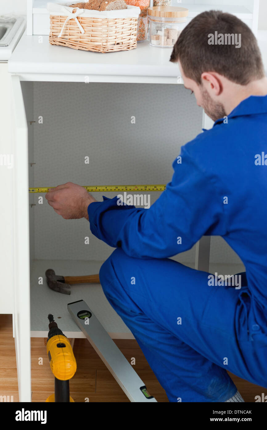 Measuring something hi-res stock photography and images - Alamy