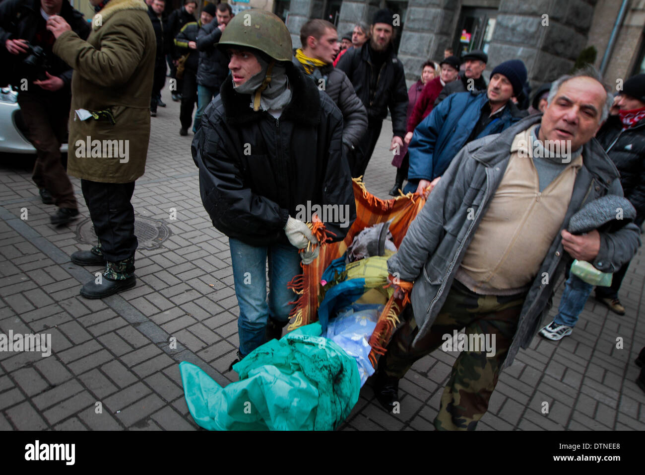 Sniper live fire hi-res stock photography and images - Alamy