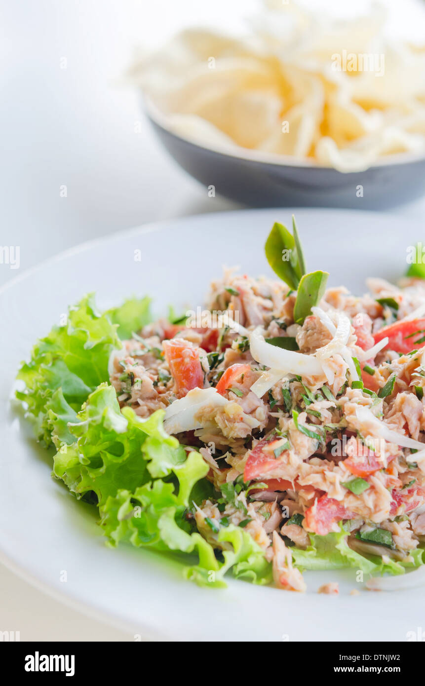 Tuna with tea leaves and mix vegetables , spicy salad Stock Photo - Alamy