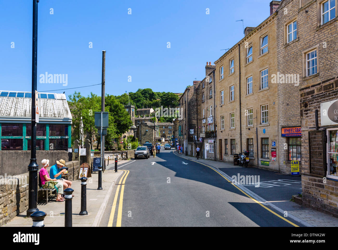 View down Hollowgate in the town centre, Holmfirth, West Yorkshire ...