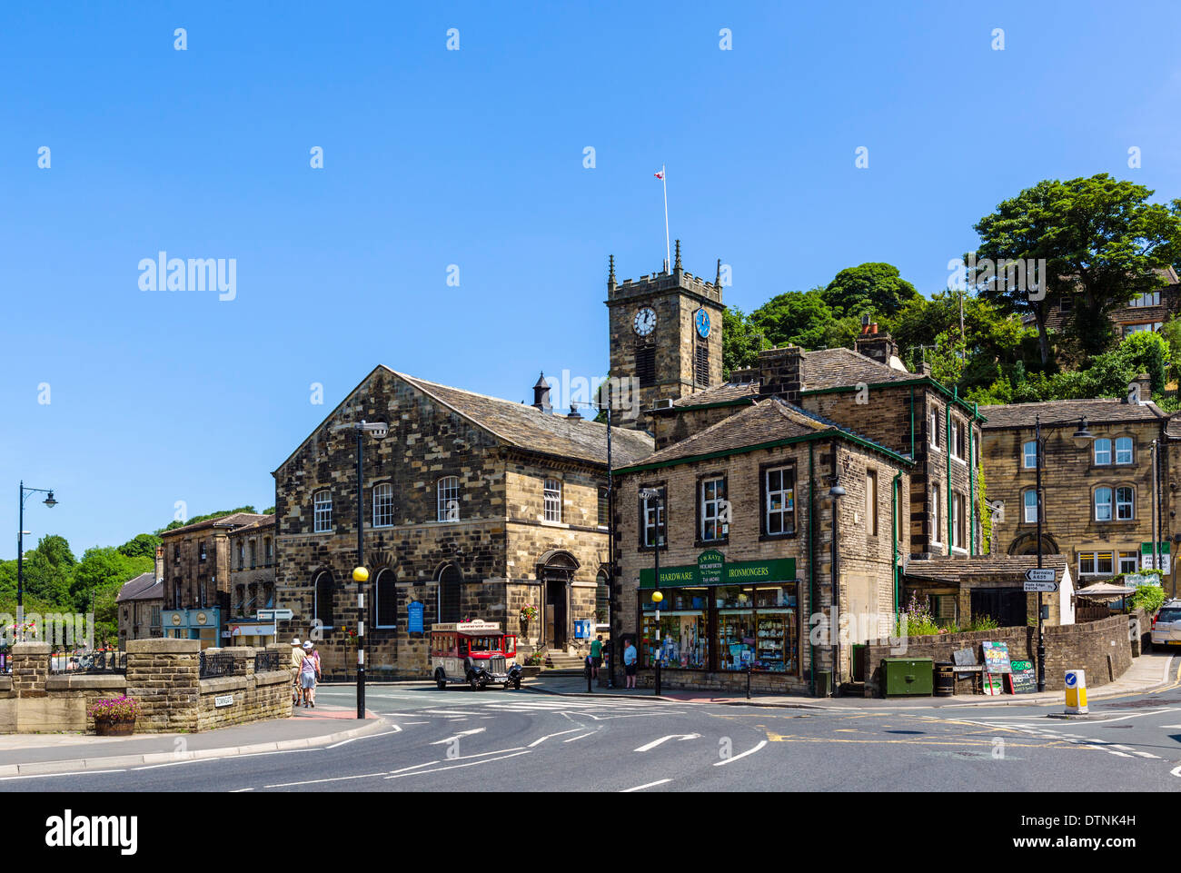 Towngate in the town centre, Holmfirth, West Yorkshire, England, UK ...
