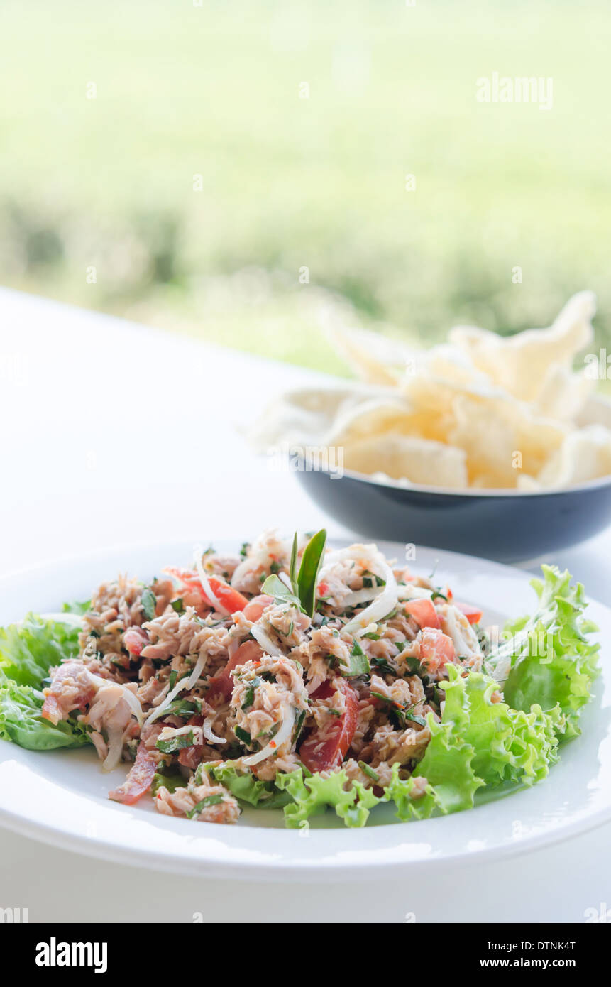 Tuna with tea leaves and mix vegetables , spicy salad Stock Photo - Alamy