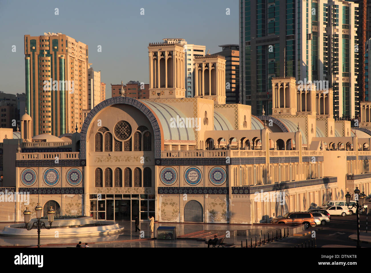 United arab emirates central hi-res stock photography and images - Alamy