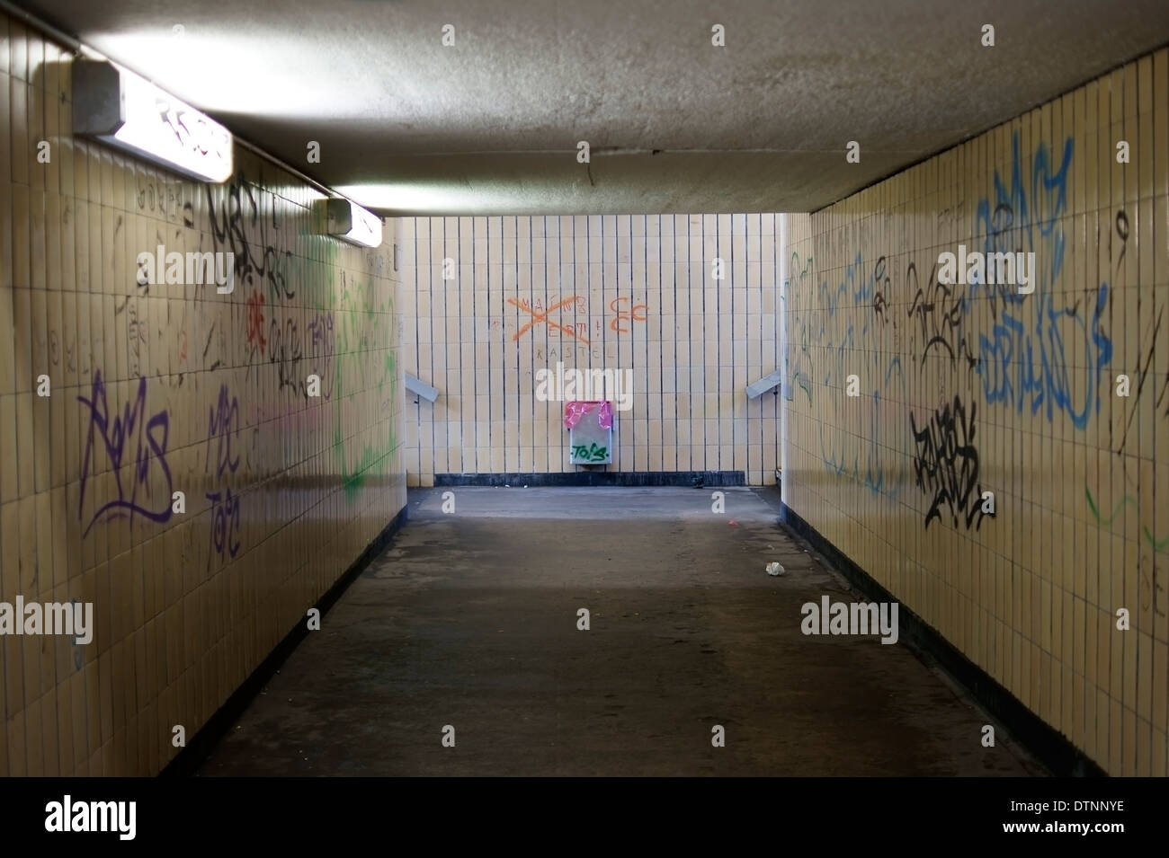 Trash platform hi-res stock photography and images - Alamy