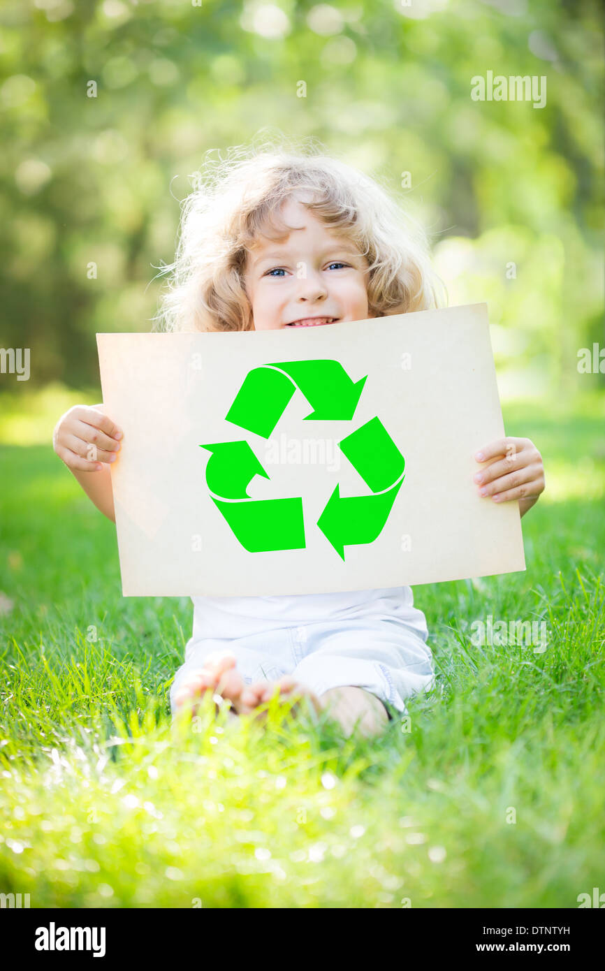 Recycle vertical hi-res stock photography and images - Alamy