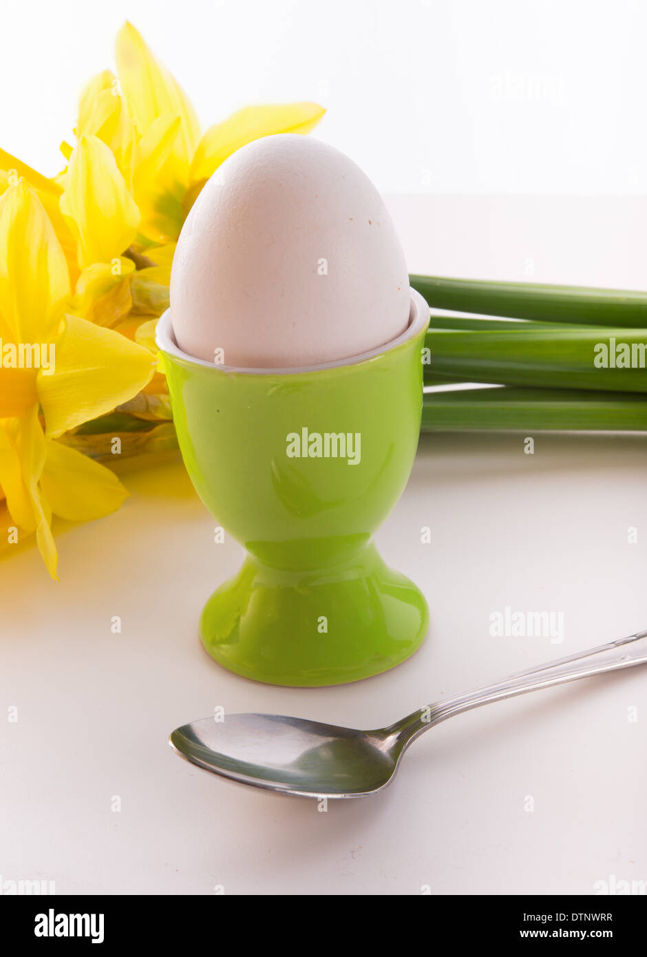 Eggcup hi-res stock photography and images - Alamy