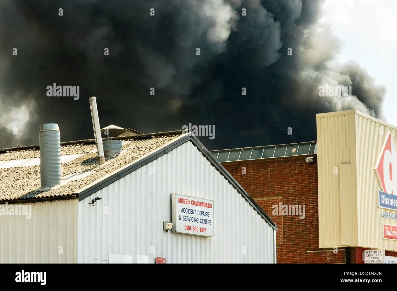 Huge smoke coming from factory on fire near Wembley Stadium, July-2005 ...