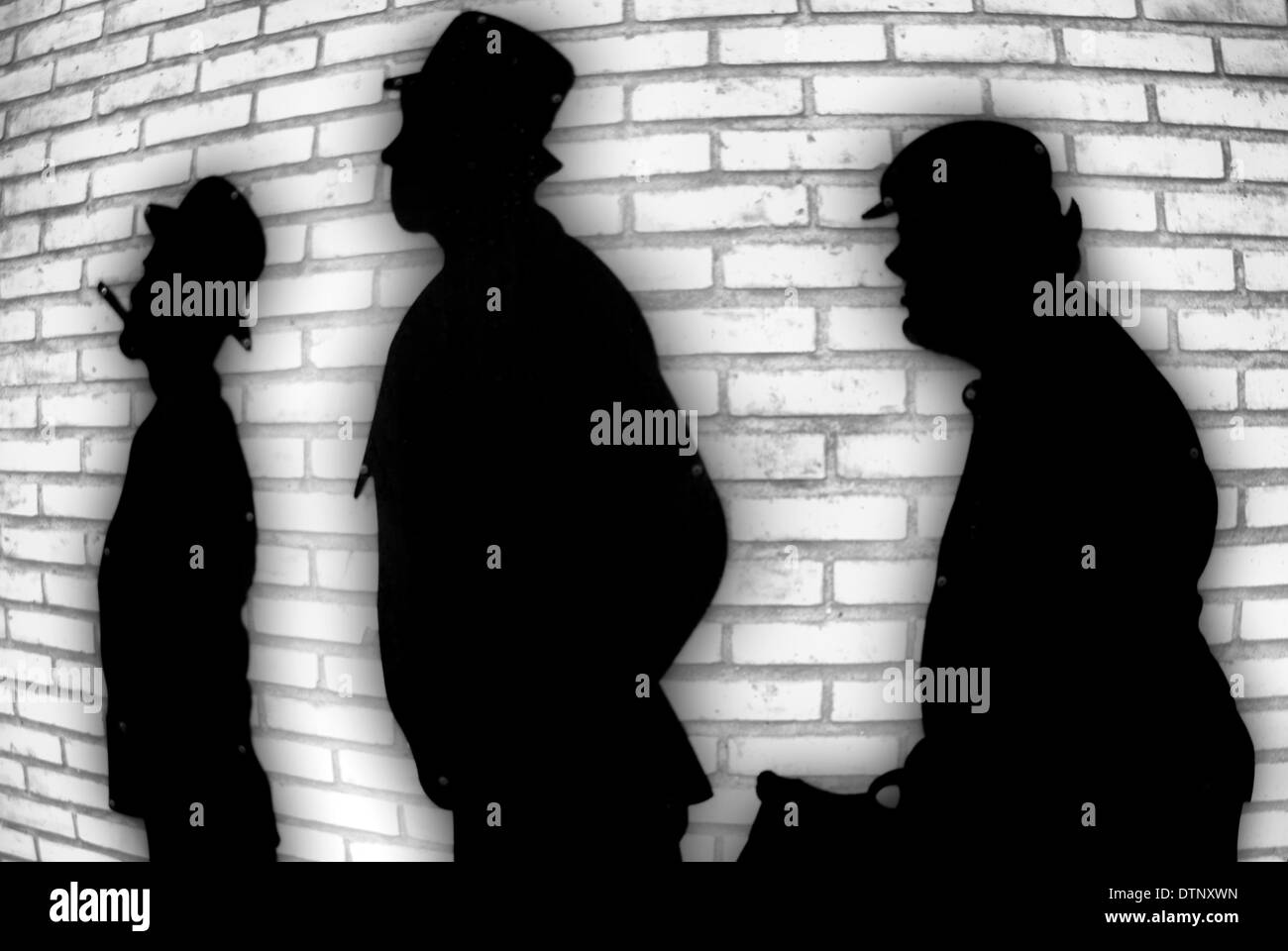 Silhouette shadow figures hi-res stock photography and images - Alamy