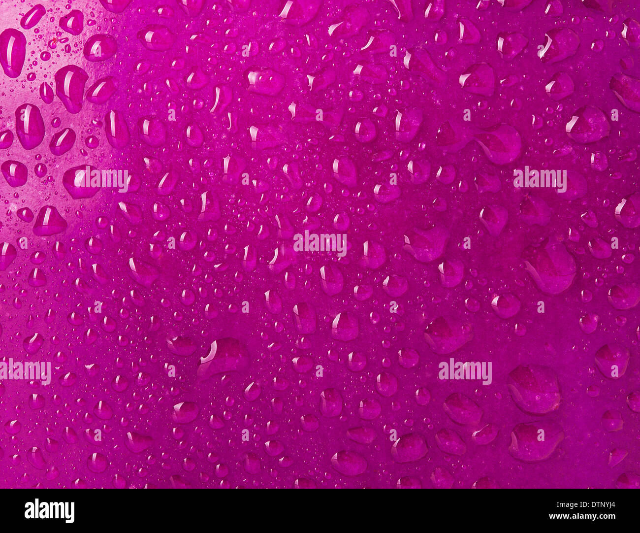 Texture water drops on the apple, background Stock Photo - Alamy