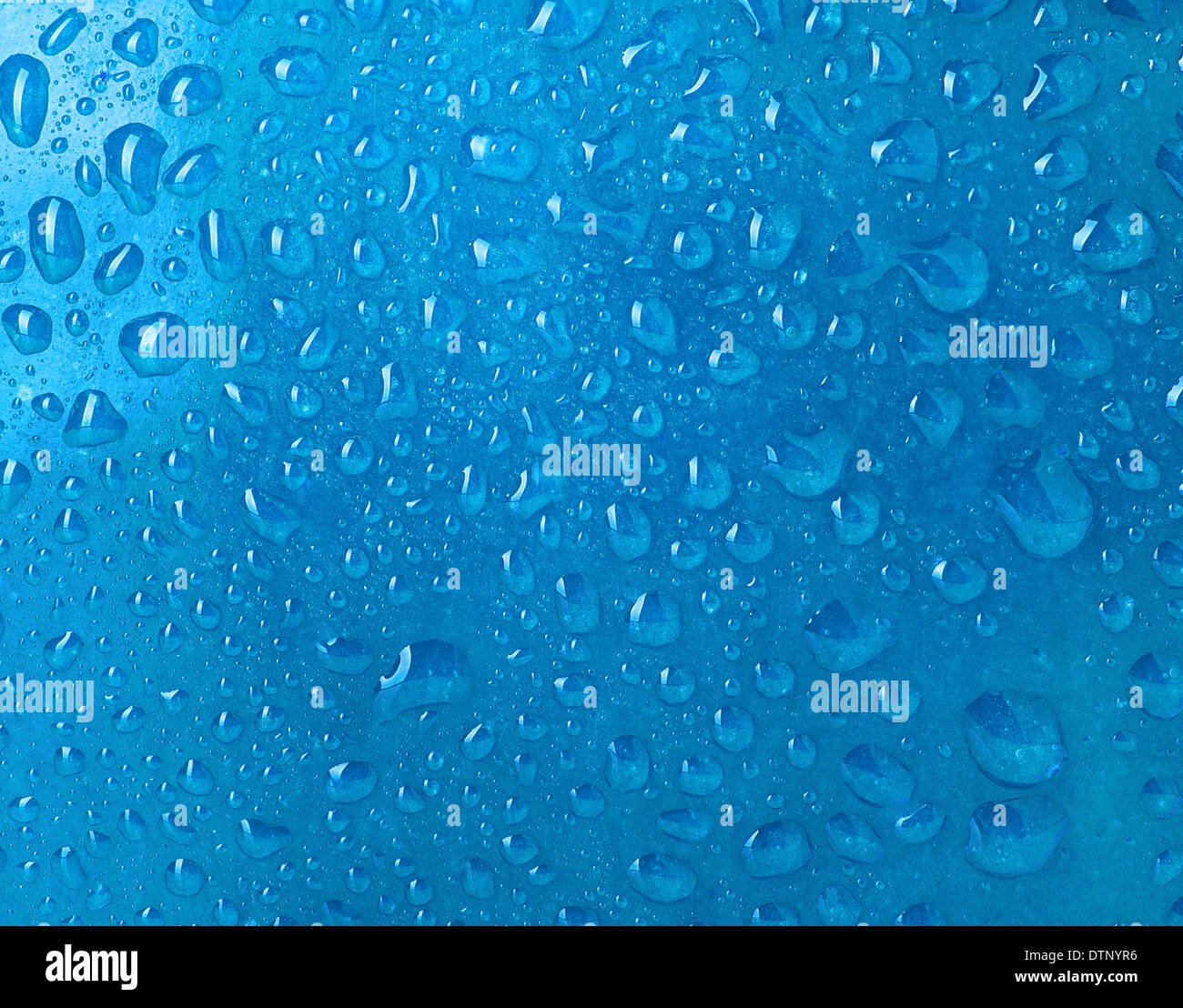 Texture water drops on the apple, background Stock Photo - Alamy