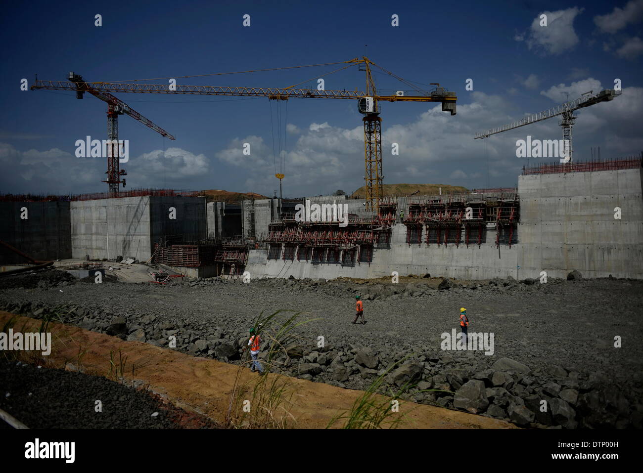 Panama canal expansion project hi-res stock photography and images - Alamy