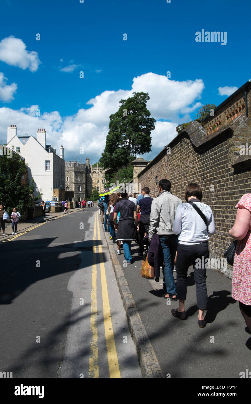 Queue people line entry sunny hi-res stock photography and images - Alamy