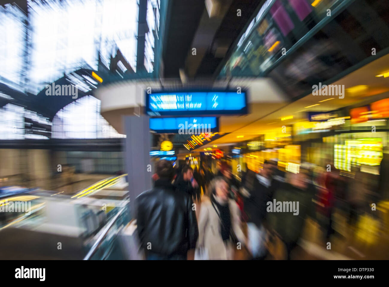 People at Hamburg Central Station Stock Photo - Alamy