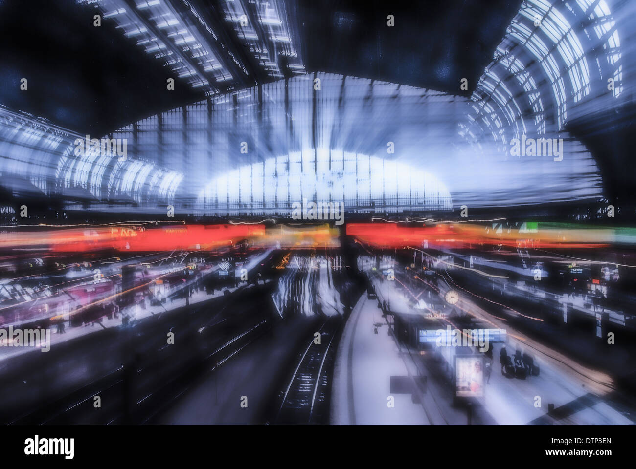 Station hall at Hamburg Stock Photo - Alamy