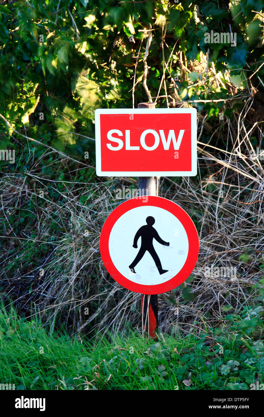 Warning sign for walkers hi-res stock photography and images - Alamy