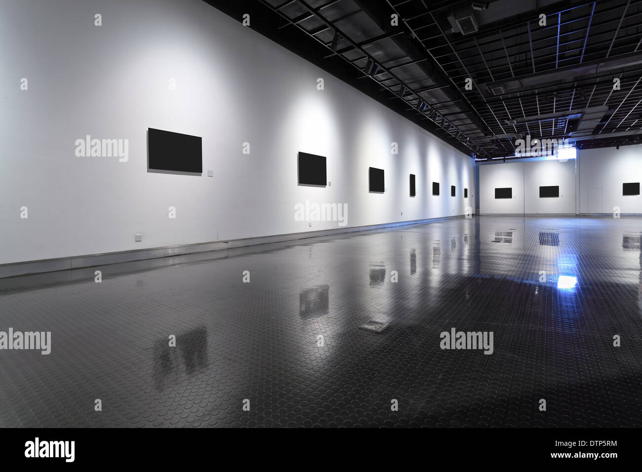 Frame block hi-res stock photography and images - Alamy