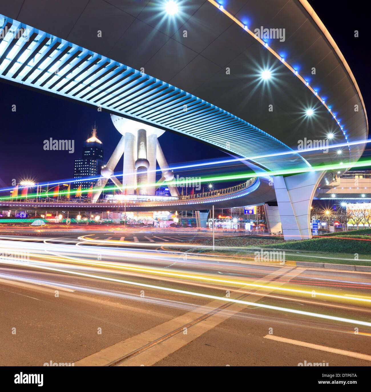 Road in shanghai lujiazui hi-res stock photography and images - Alamy