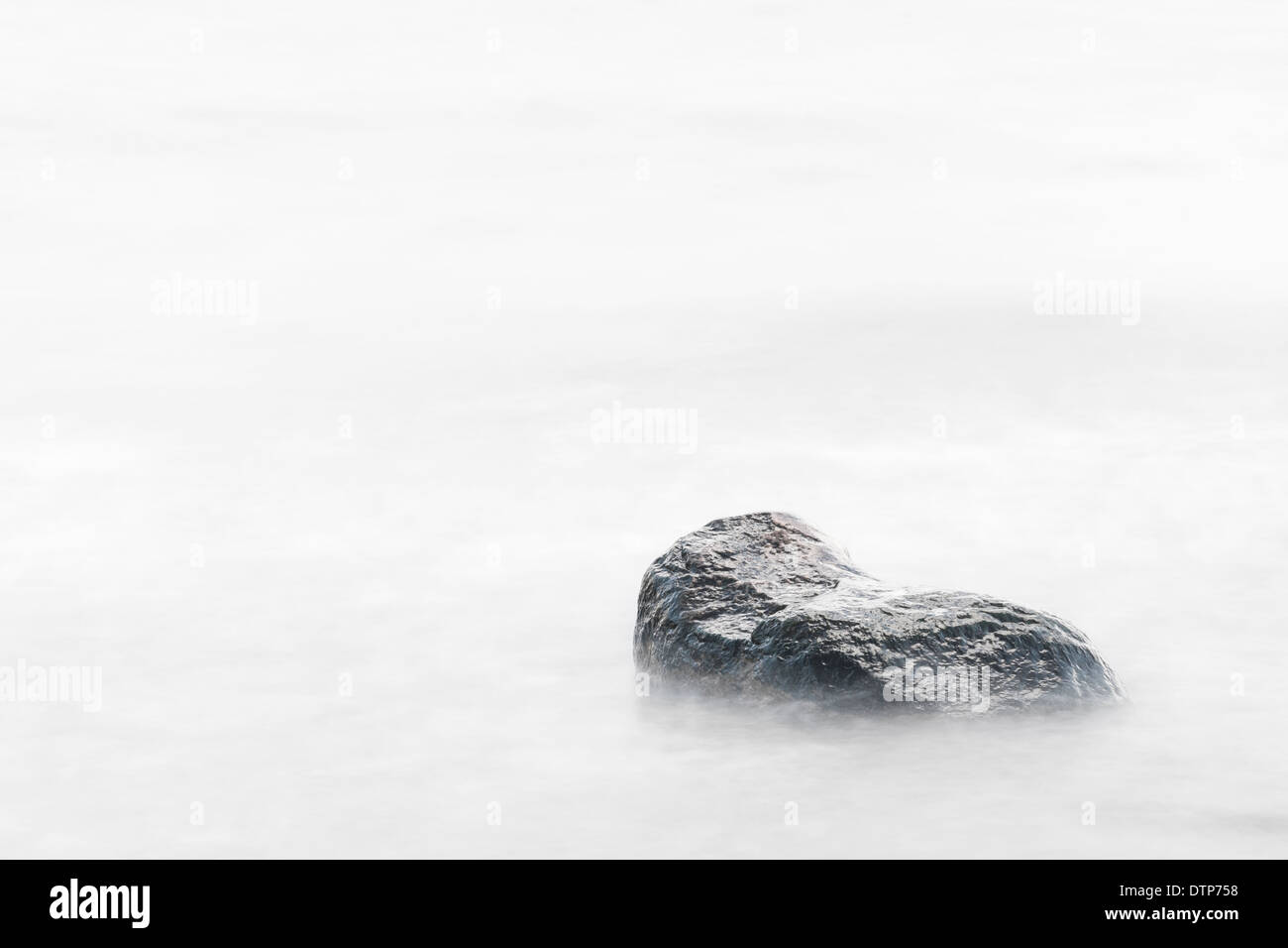 Sea water stone rock nature hi-res stock photography and images - Alamy