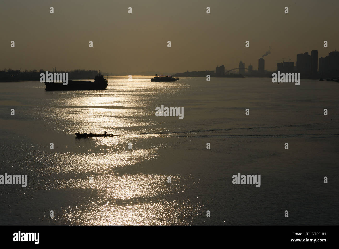 Yalu river hi-res stock photography and images - Alamy