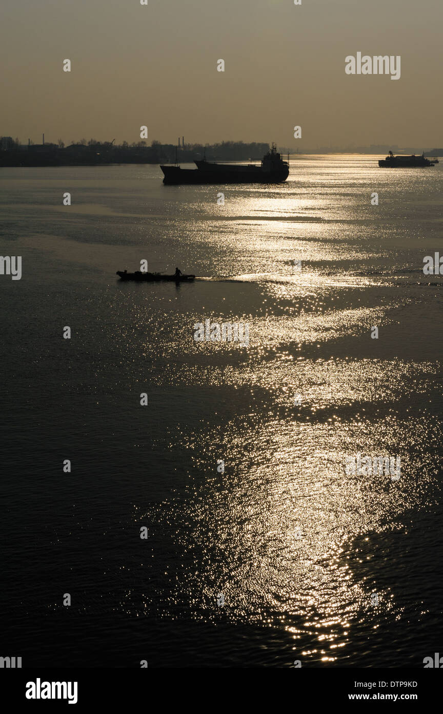 Yalu river china north korea hi-res stock photography and images - Alamy