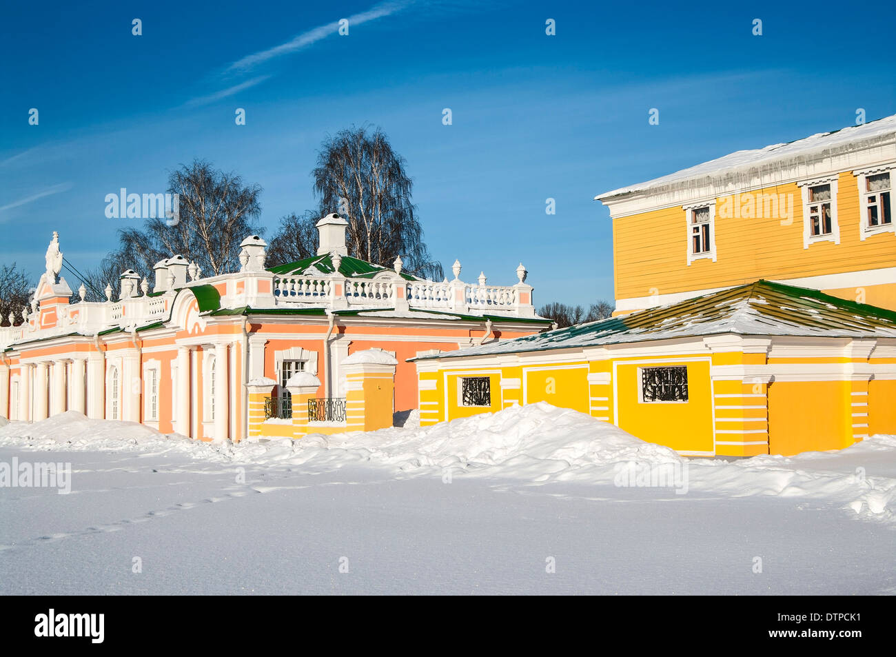 Classic russian architecture hi-res stock photography and images - Alamy