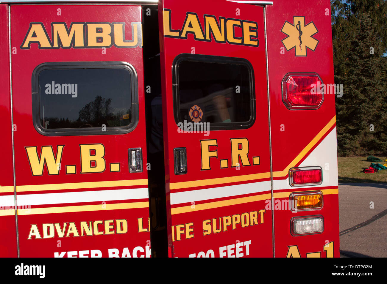 Ambulance triage hi-res stock photography and images - Alamy