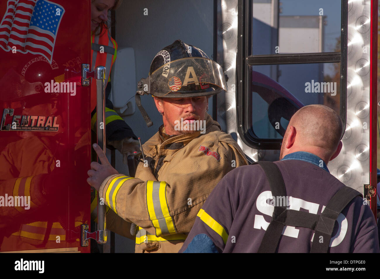 Emt ambulance hi-res stock photography and images - Alamy