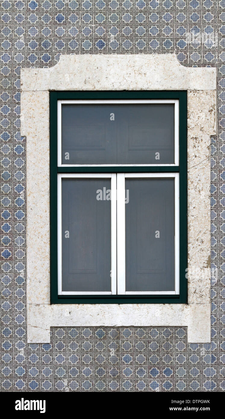 Ancient window detail hi-res stock photography and images - Alamy
